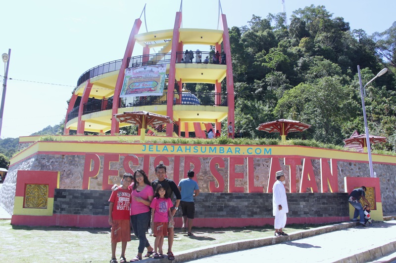 Wisata di Rest Area Perbatasan Kota Padang – Kabupaten Pesisir Selatan ...