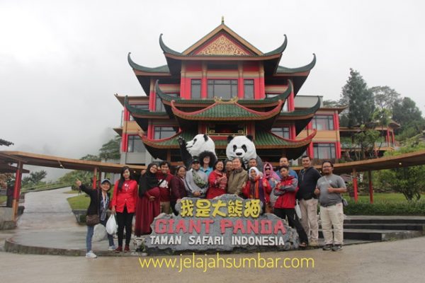 Dua Jam Mengenal Lebih Dekat Jansen Manansang, Direktur Taman Safari ...