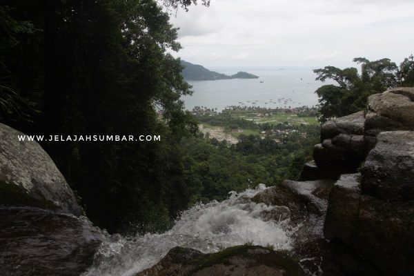 Nyasar ke Puncak Air Terjun Lubuk Hitam Padang - Jelajah Sumbar